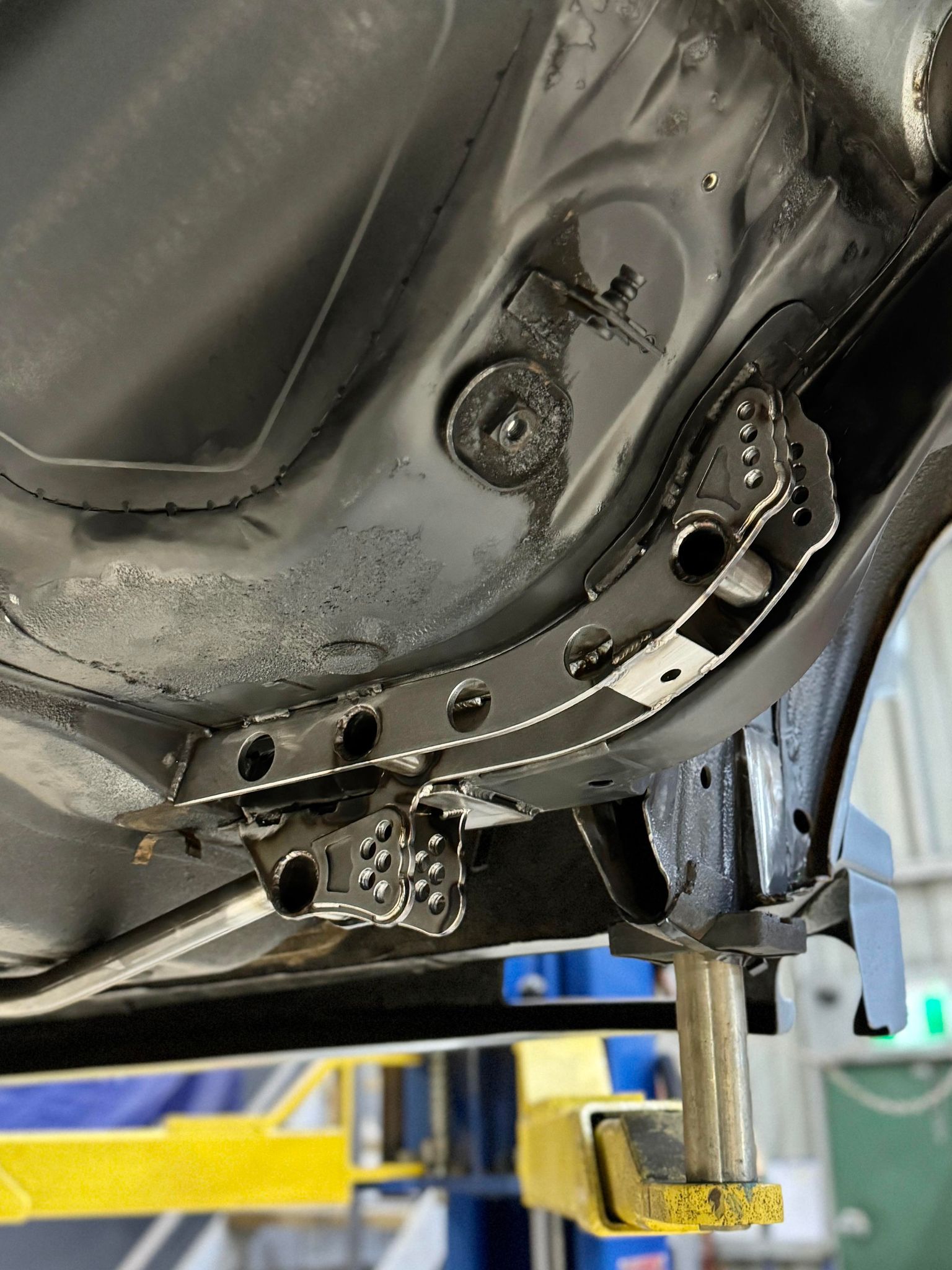 VB-VS PRO RADIAL BODY MOUNT SYSTEM – Showtime Customs & Fabrication